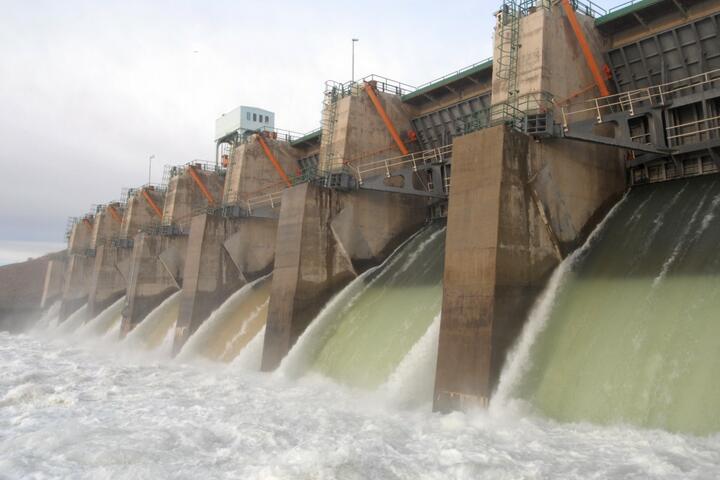 Centrales hidroeléctricas: ¿A quién les importan? ¿Quién se beneficia? | Agencia Paco Urondo